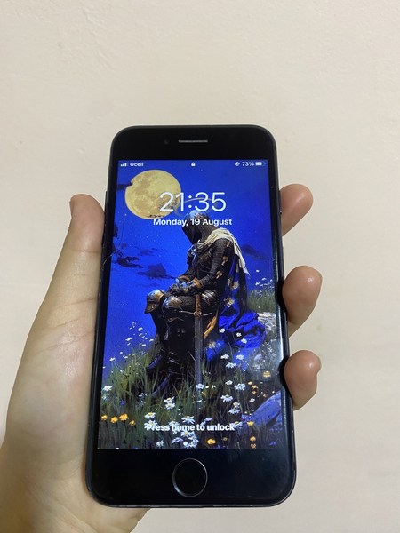 iPhone 7 128 gbli