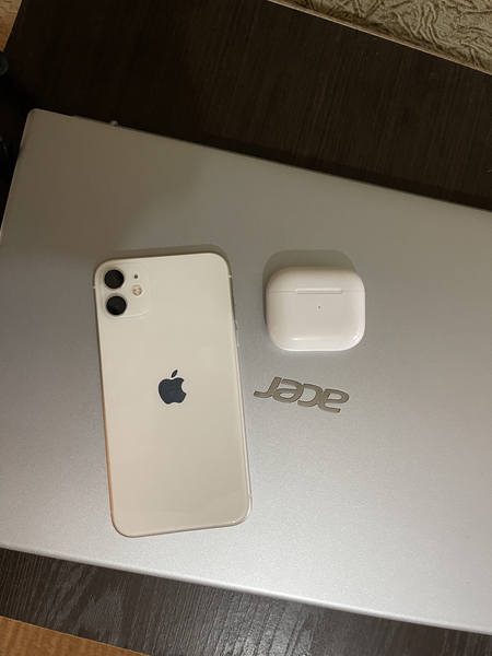 IPhone 11 KH/A Идеал состаяна