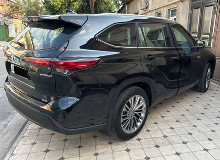 Toyota Highlander Hybrid GLE 2023 год Сборка Америка