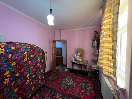 Паркентский 2/8/9 63 м² общий коридор, торец, среднее состояние