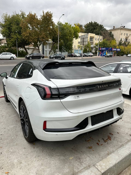 Zeekr 001 Z-sport (you) full Garantiya bor Avtosalon !!!