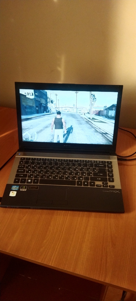 Noutbuk Acer core i5 va 12 GB OZU