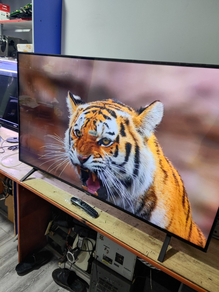 LG телевизор продается.