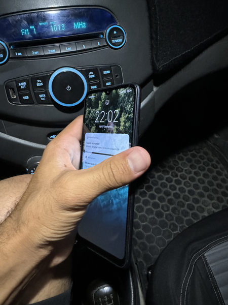 Telefon sotiladi Redmi 9c holati yangi hamma joyyi radnoy karapkasi bo