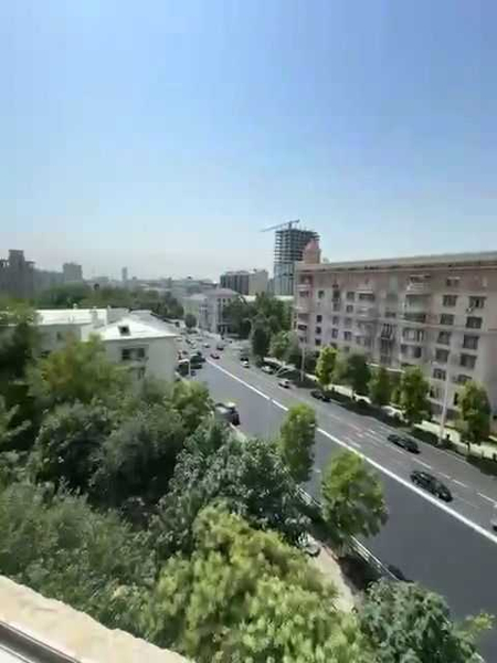 Продается 4/8/12 улица Нукусская магазин Гламур Первушка