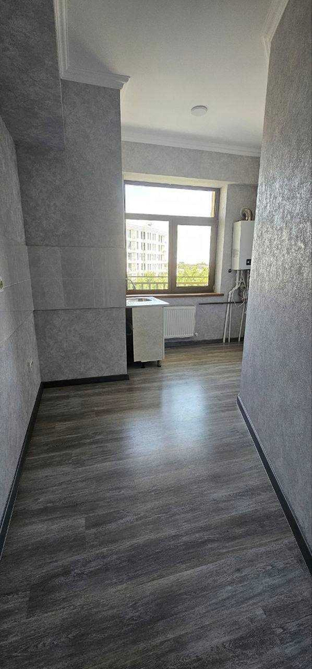 м.Буюк Ипак Йули ул.Дагестанская 3-комнатная 4/4 90 м² выс.пот ремонт