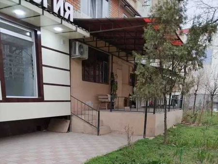 Продаётся 4/1/9 квартира можно сделать офис ор-р Greenwich