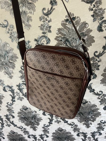 Мужская сумка GUESS