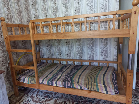 Продаётся 2 этажный кровать
