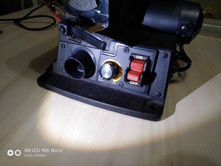 Стационарный электролобзик настольный Makita SJ 401