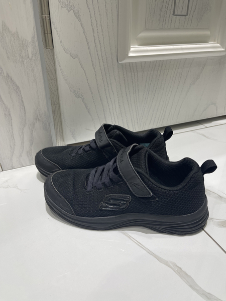 Кроссовки Skechers