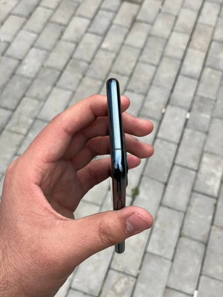 Iphone 11 pro karopka dakumenti bor