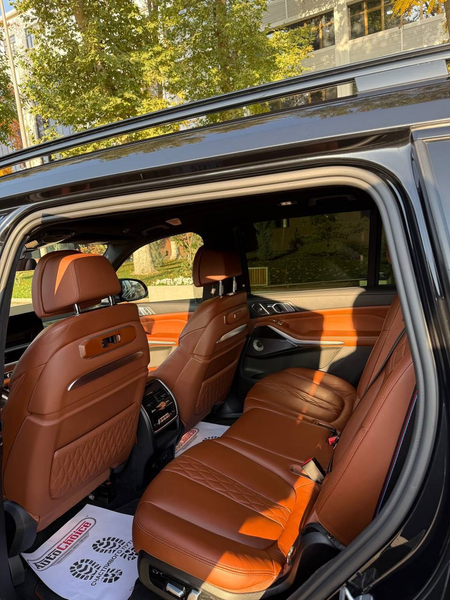 Bmw x7 M60i 2023