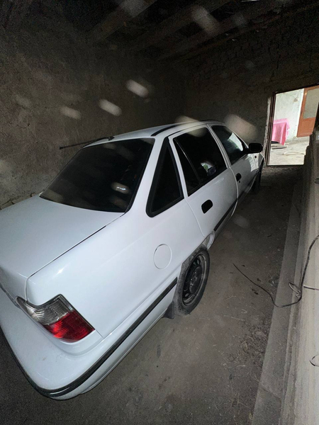 Vikup Nexia 1 1997 yili naxtga 3500$