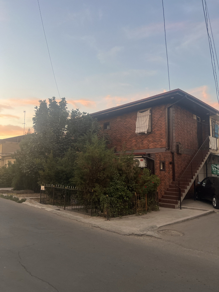 Dom kotedj sotladi