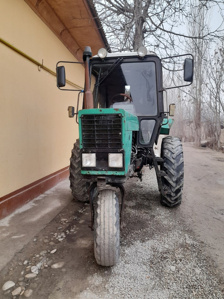 Traktor Belarus 80 x