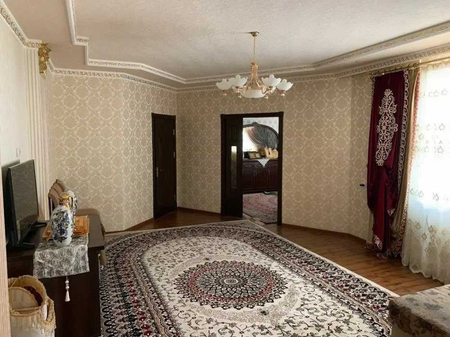 ID 15 Сдаётся дом в Яккасарайском районе, в Ракат махалле. СРОЧНО!