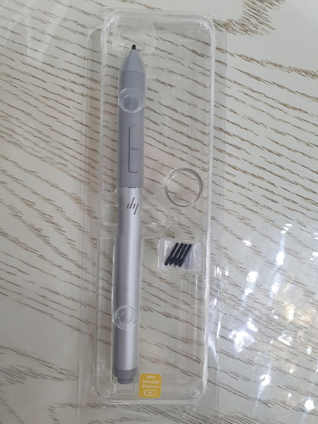 Активный стилус HP G3 с возможностью
зарядки HP Stylus pan g3
