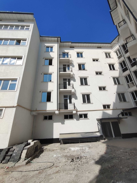 СВОЯ  Срочно продам 2/5/7 Новостройка Дустлик Янги Узбекистан