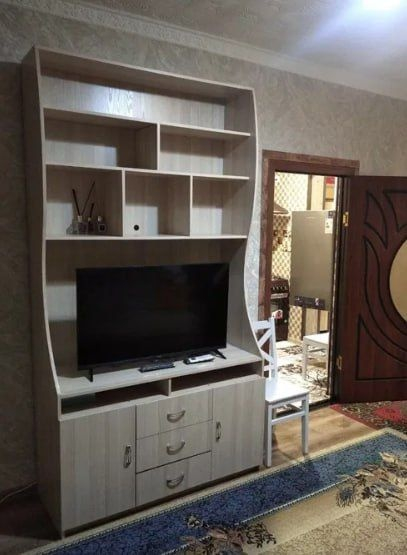 Чиланзар 14 квартал1 ком 4 этаж//4  36м²