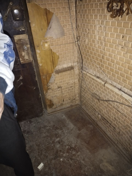 Продаю квартиру юнус абад 2 36квМ однакомнатная , универсам