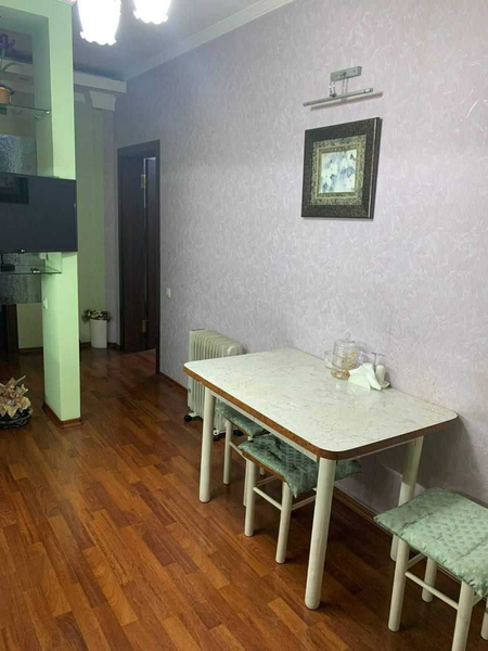 ПРОДАЕТСЯ V3774 Ц14 ,Ганга, метро Гафур Гульям  2/2/9 60м2