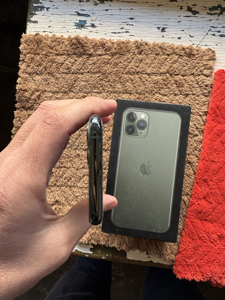 iphone 11 pro pamit 64g holati yahwi oqip tel qlila