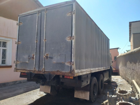 Kamaz 53212        .