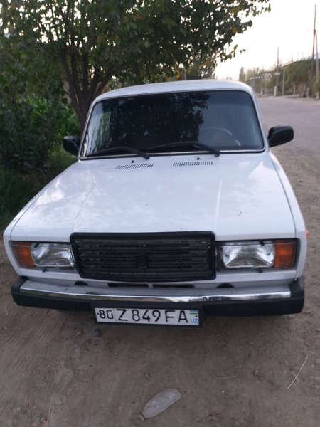 Жугули сотилади 2107