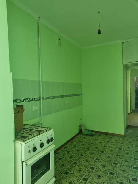 Продается квартира, 2х комнатная. Кирпичный дом 77 серия, 3 этаж