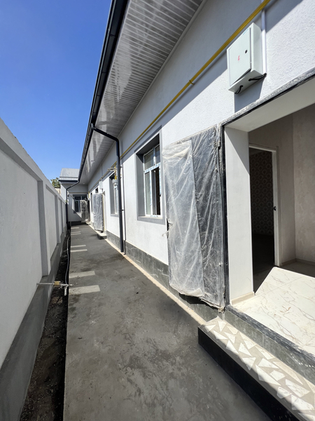 Продаю в старых сергелях 1-ком квартиру жактовского типа кирпич 30м2