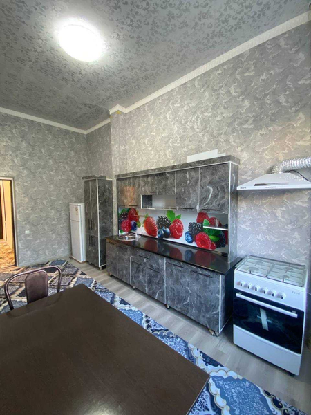 2 xonali 2 etajda joylashgan yangi jixozlangan kvartira ijaraga berila