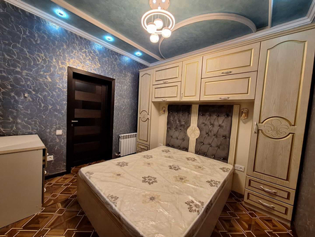 Продается квартира по хорошей цене в Ташкенте М-Улугбек 2/4/7 (J2765)