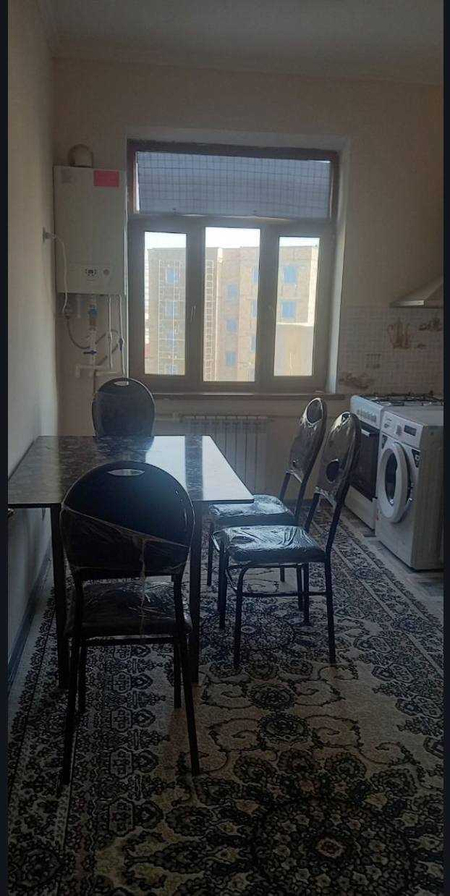 3xonali 4etajda joylashgan yangi jixozlangan kvartira ijaraga beriladi
