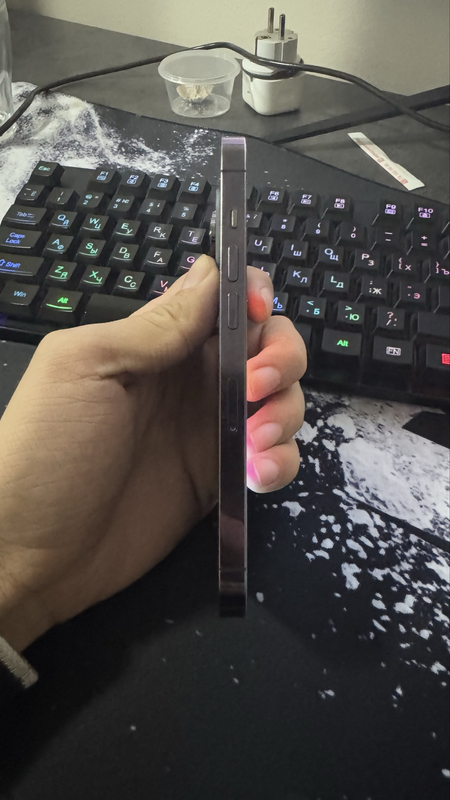 iPhone 14 pro purple