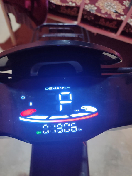 Skuter sotiladi pul kerek aybi yoq