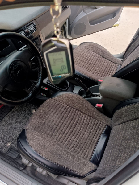 Laseti 2 pazitsiya srochna sotiladi