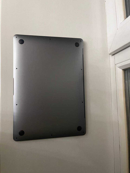 Продается MacBook Air M1 8/256 GB
