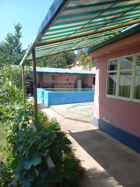 Продаётся дача в Чарваке