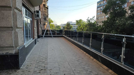 Срочно сдается квартира в аренду . Пятикомнатная квартира (J3164)