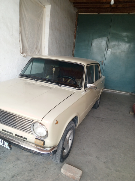 Vaz 011 jiguli holati zur narxini kelishamiz