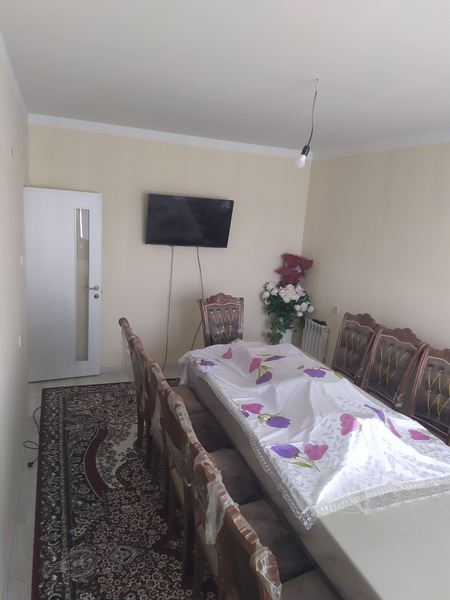 3 xonali uy sotiladi yangi qurilgan 5 etajka domlarda