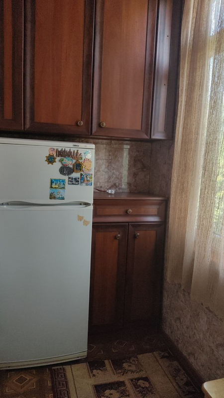 Сдаётся в аренду.  Ялангач массив.  2 - х комнатная, 4 этаж. 350 у.е.