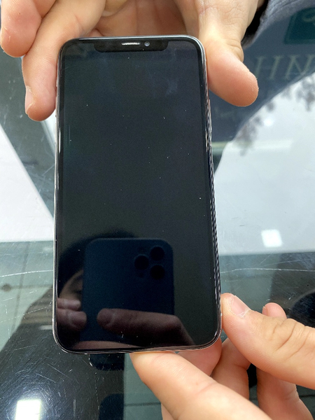 iPhone xs karopka srochna