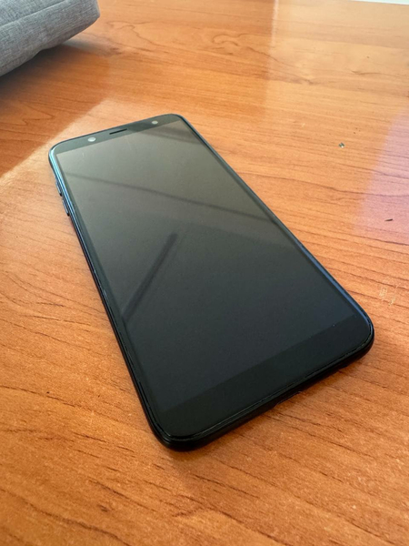 Samsung A6 3/32gb