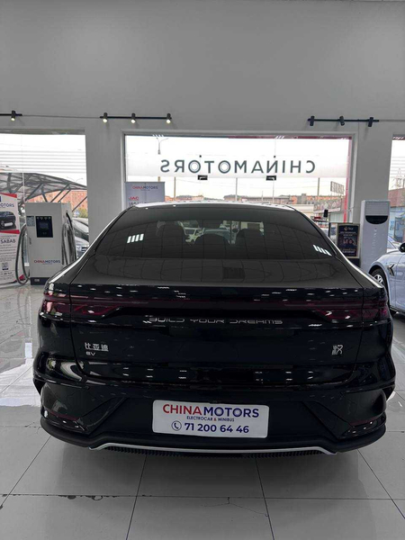 BYD Han 715 km Qora