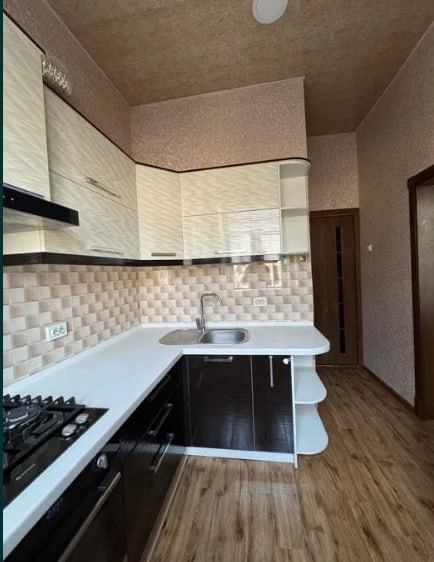Ц-13 Продаётся 2/4/4 Высокопоточка с обстановкой