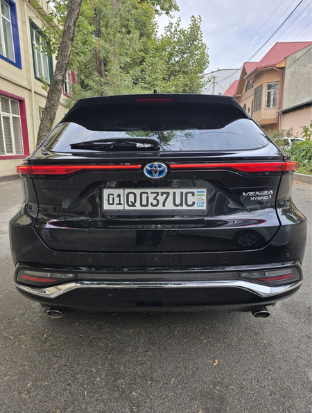 Продам новую Toyoto Venza 2023/24 Gibrid
