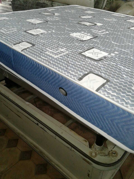 Matras ortoped  islab chikaramiz juda ham sifatli narhi kvadratga