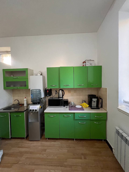 Аренда Евро офис Ор-р: метро Айбек 260м2